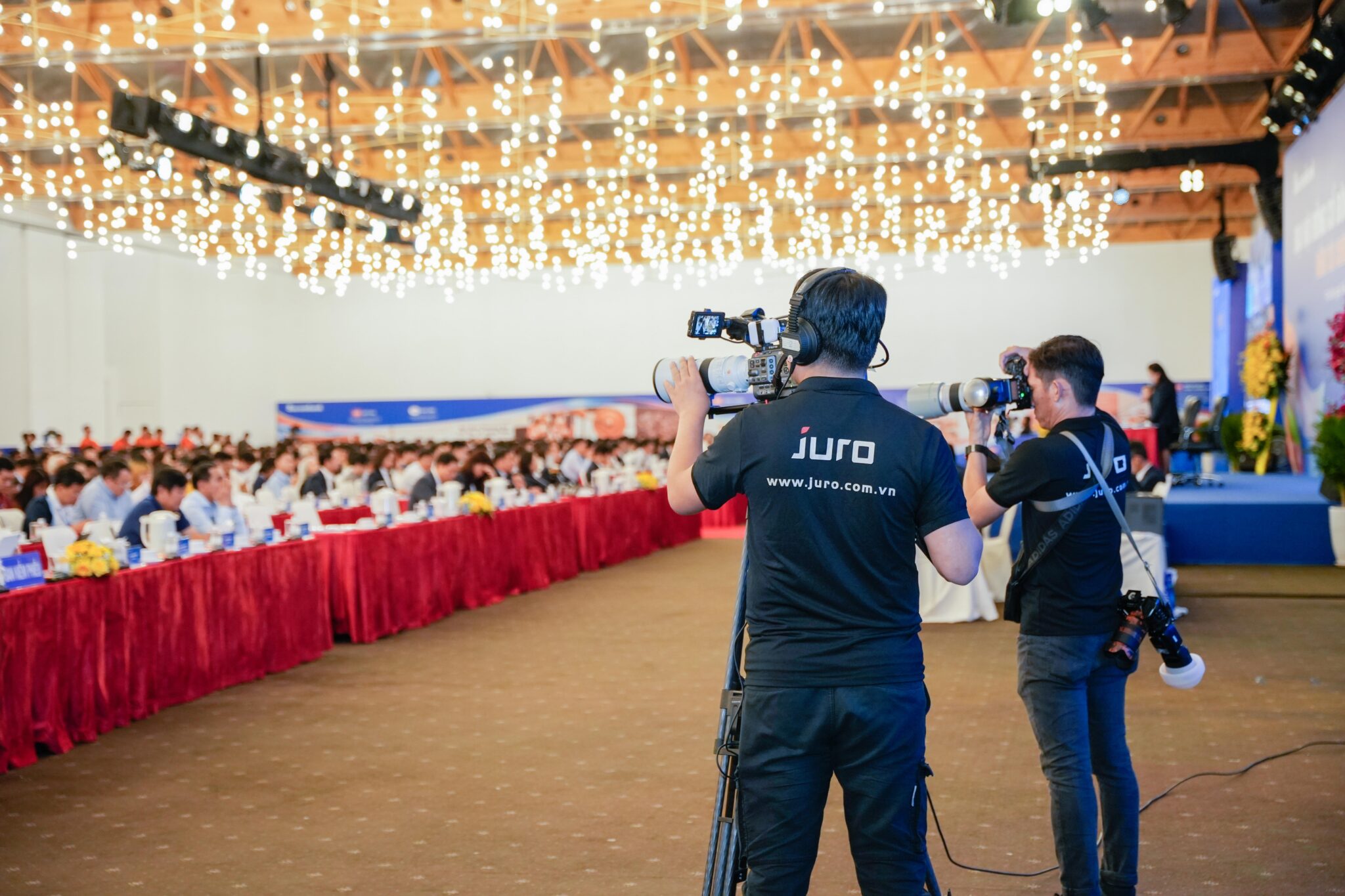 Dịch Vụ Tổ Chức Đại Hội Cổ Đông - Juro Event | Truyền Thông Juro